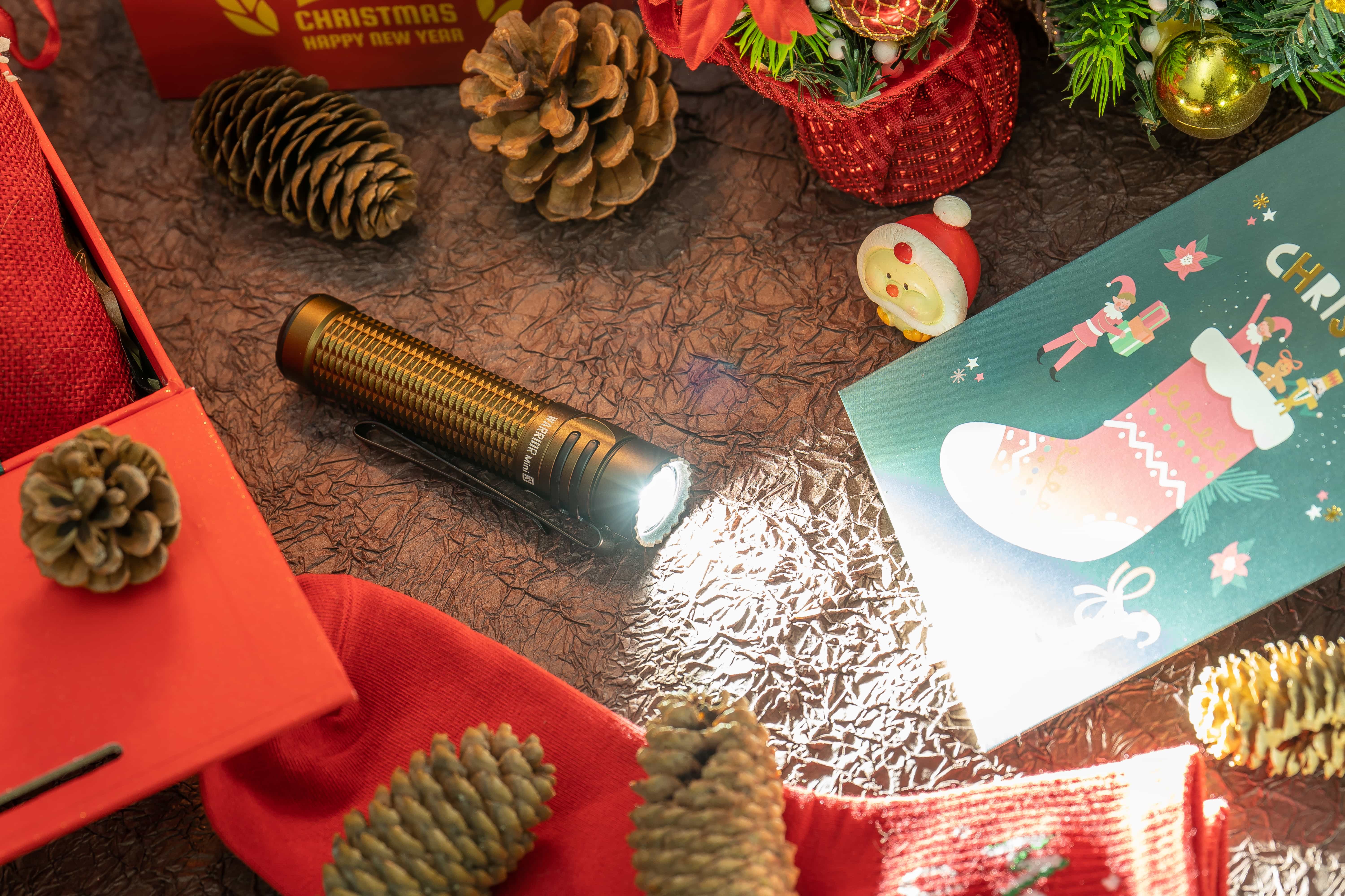 Warrior Mini 3 Linterna EDC recargable con 1750 lúmenes - Olight España